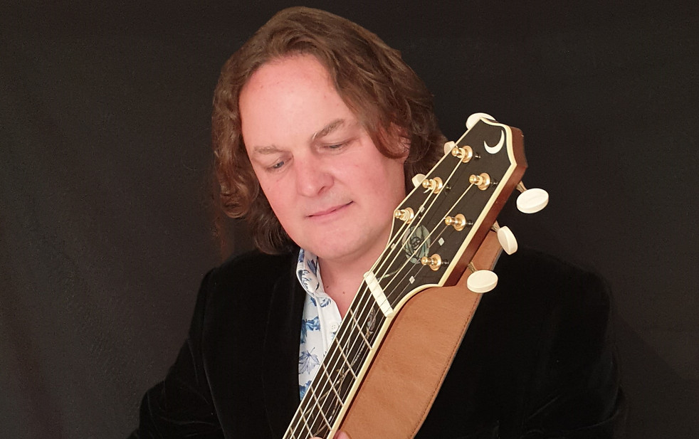 ABOUT | Guitarist | Iain Forbes | Scotland